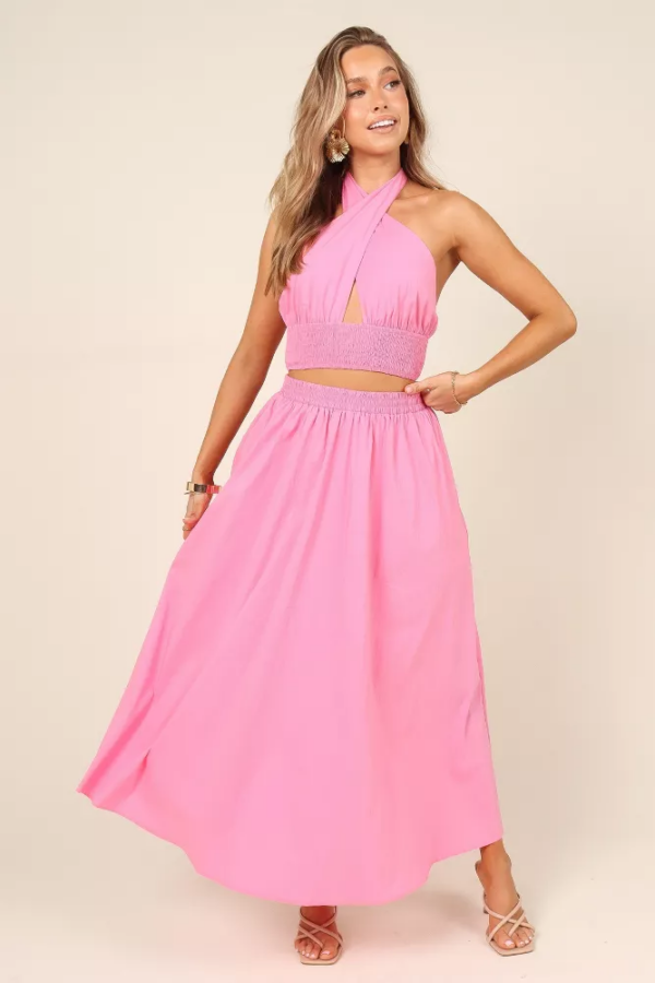 Cute Barbie Outfit Ideas To Wear As an IT GIRL - Soft Life Mama